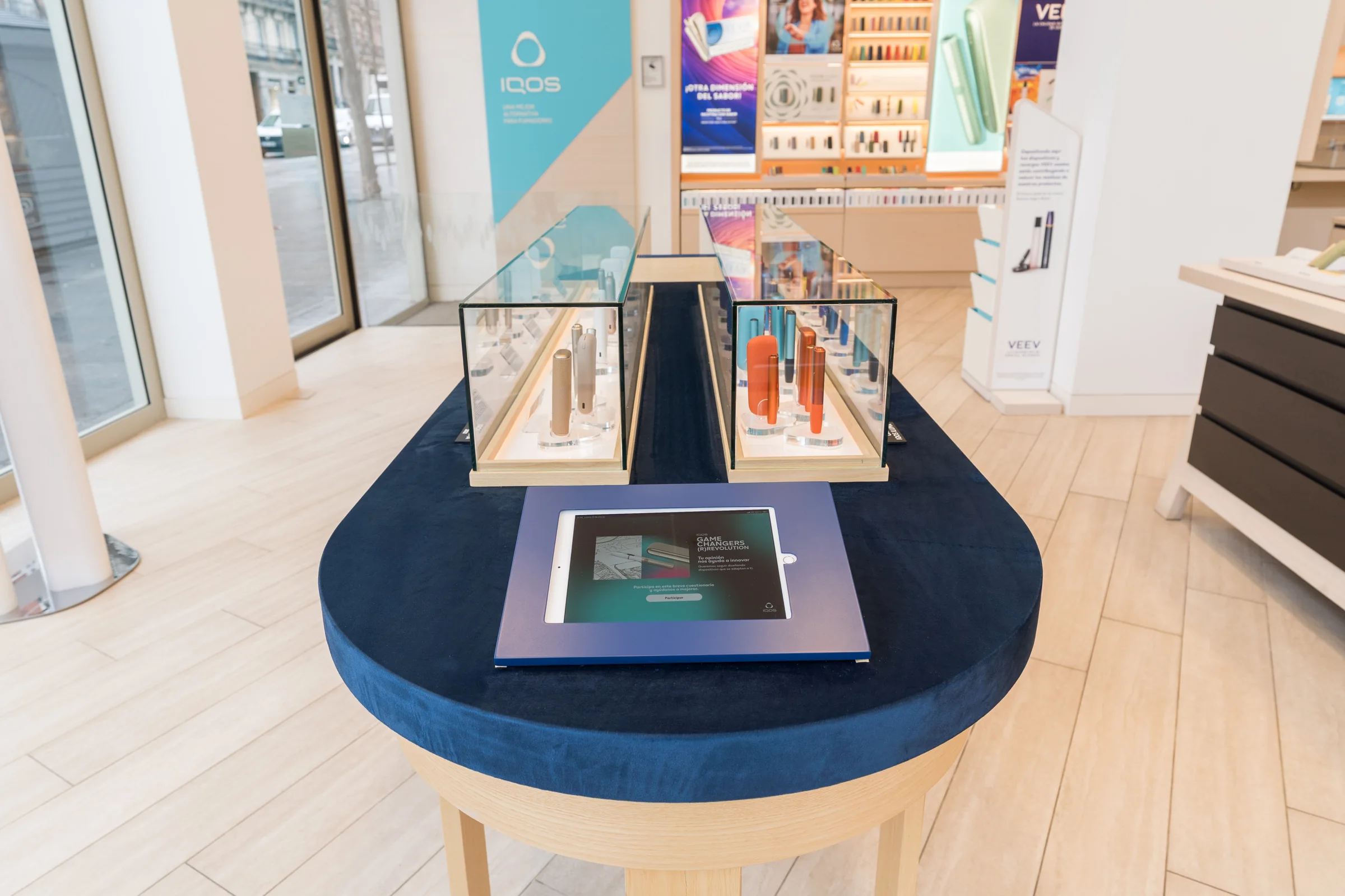 Cámbiate a IQOS y cambia tu mundo